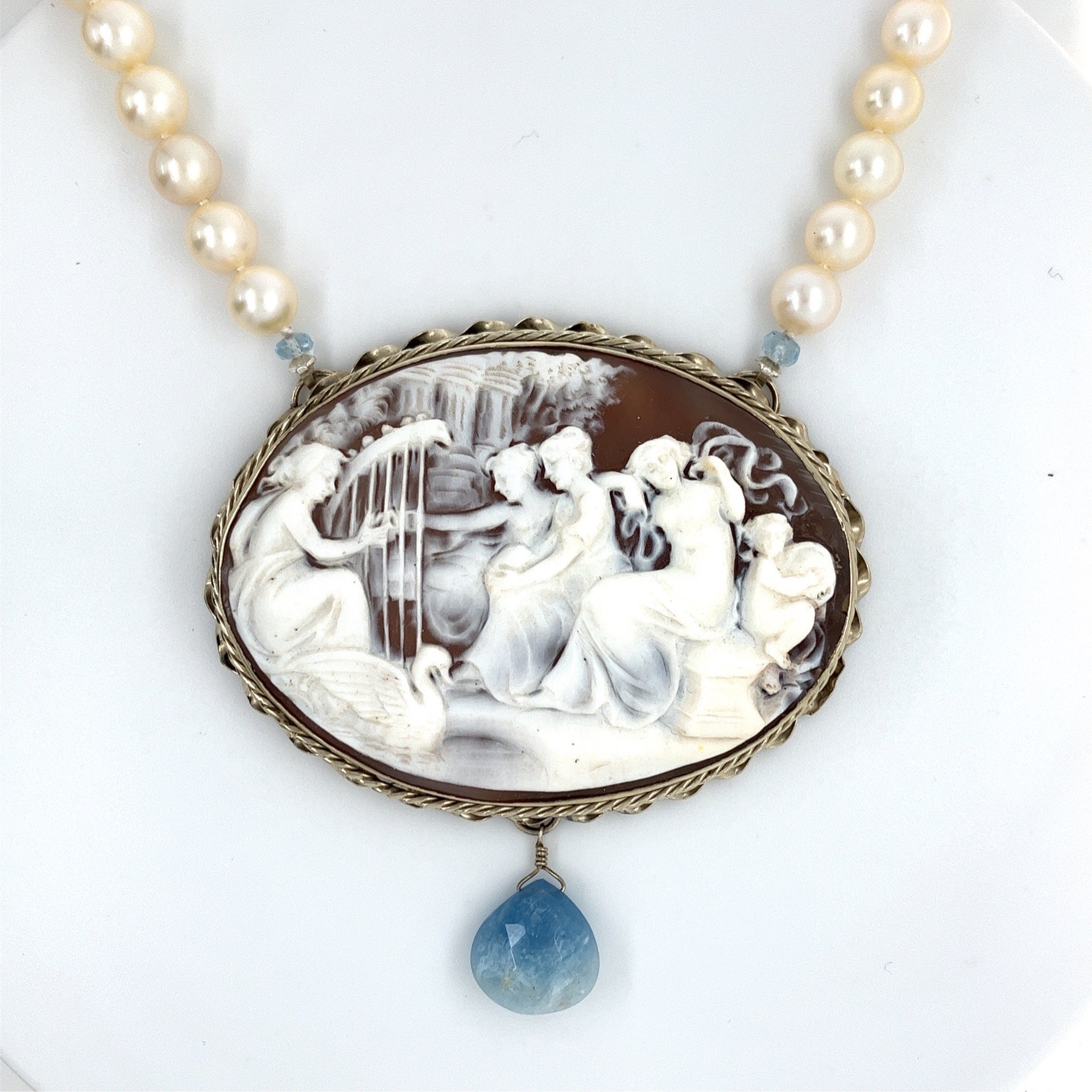 Antique Cameo White Gold Pearls Aquamarine necklace